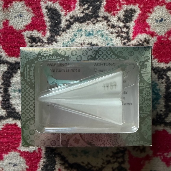 Taylor Swift | Holiday | Taylor Swift 989 Paper Airplane Ornament Nib ...